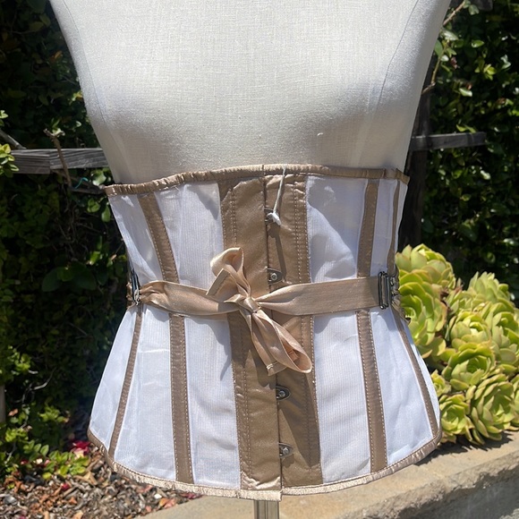 Corset Story | Intimates & Sleepwear | New Corset Story Fan Lacing ...